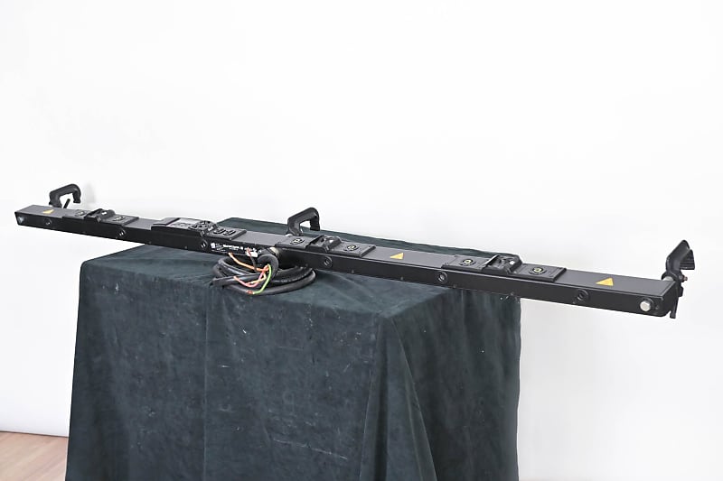 ETC SB6-10 SmartBar 6-Circuit Dimmer with Twist-Lock | Reverb UK