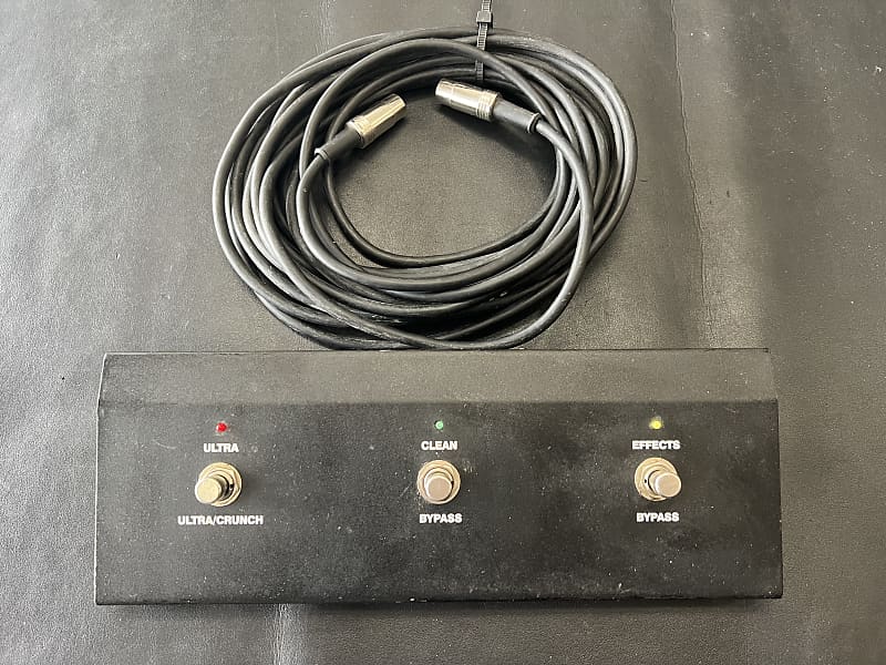 Peavey 03572680 3- button Amp footswitch Fits JSX, XXX, 3120 | Reverb