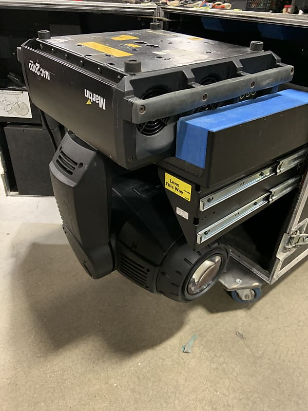 Martin MAC 2000 Profile Pair | Reverb