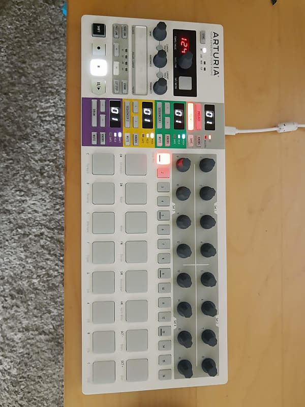 Arturia BeatStep Pro MIDI Controller 2017 - 2021 White | Reverb