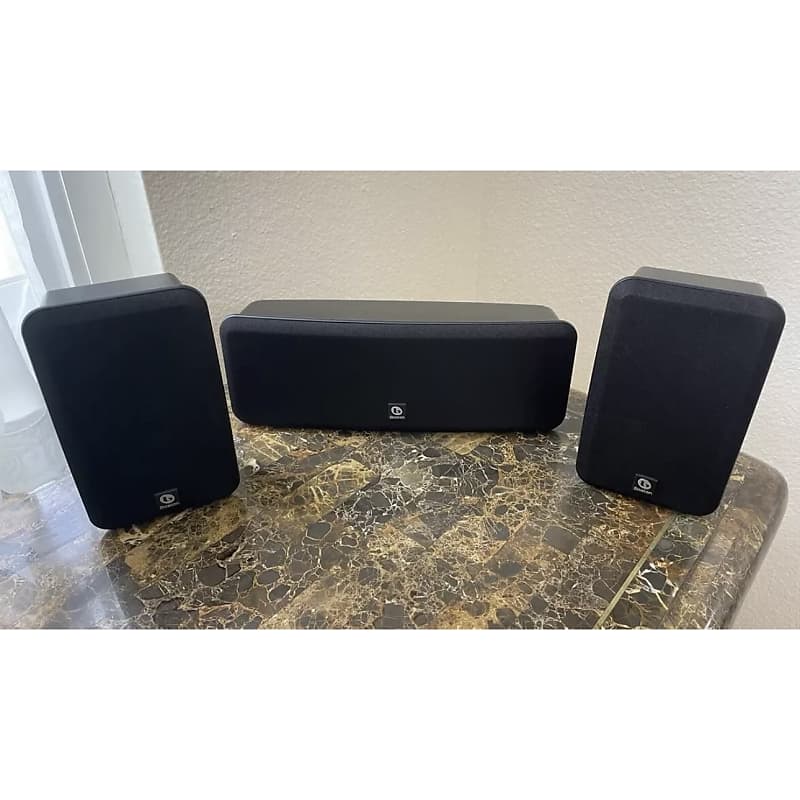 BOSTON ACOUSTIC MCS90 SATELLITE SPEAKERS W/STANDS 2 Side | Reverb