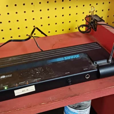 Shure ULXS4 2020s With Shure SLX1 Wireless Microphone & Shure | Reverb