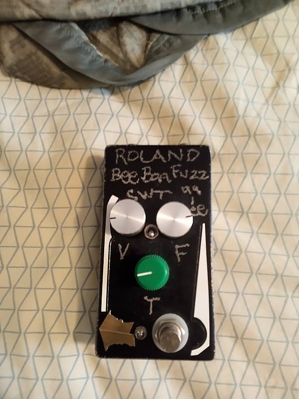 Elegy fx Bee baa Roland fuzz clone | Reverb