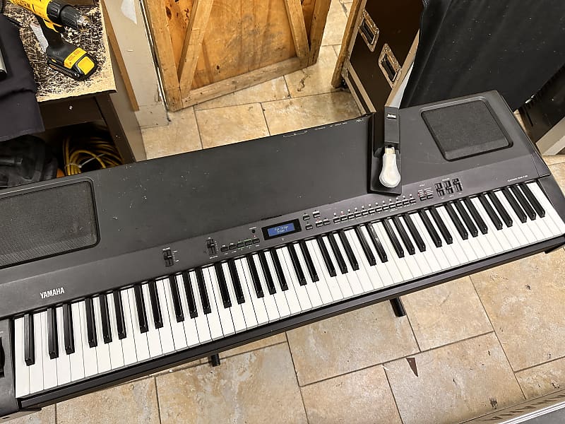 Yamaha P-200 Electronic Keyboard 88 Keys w/Built in Speakers | Reverb