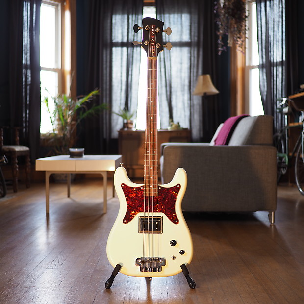 Serek Basses Midwestern Short Scale Bass 2017 Vintage White | Reverb