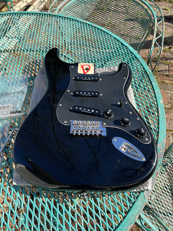 Squier Vintage modified 70s Stratocaster Body | Reverb