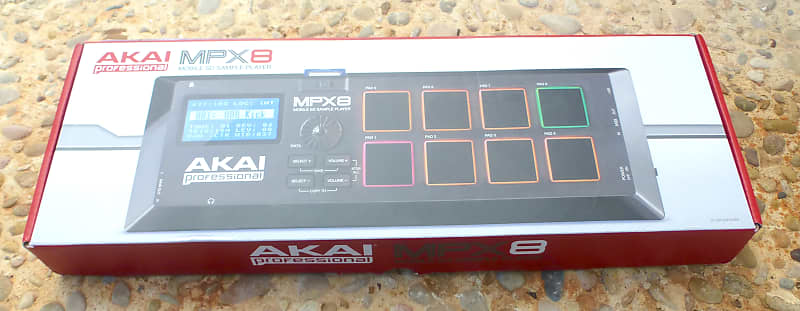 Akai MPX8 - AKAI MPX8. Sampler Player 16 bits portátil. En | Reverb UK
