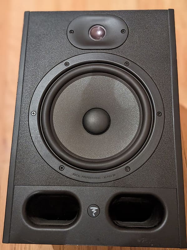 Focal Alpha 80 8-Inch Powered Studio Monitors 1+Speakers | Reverb
