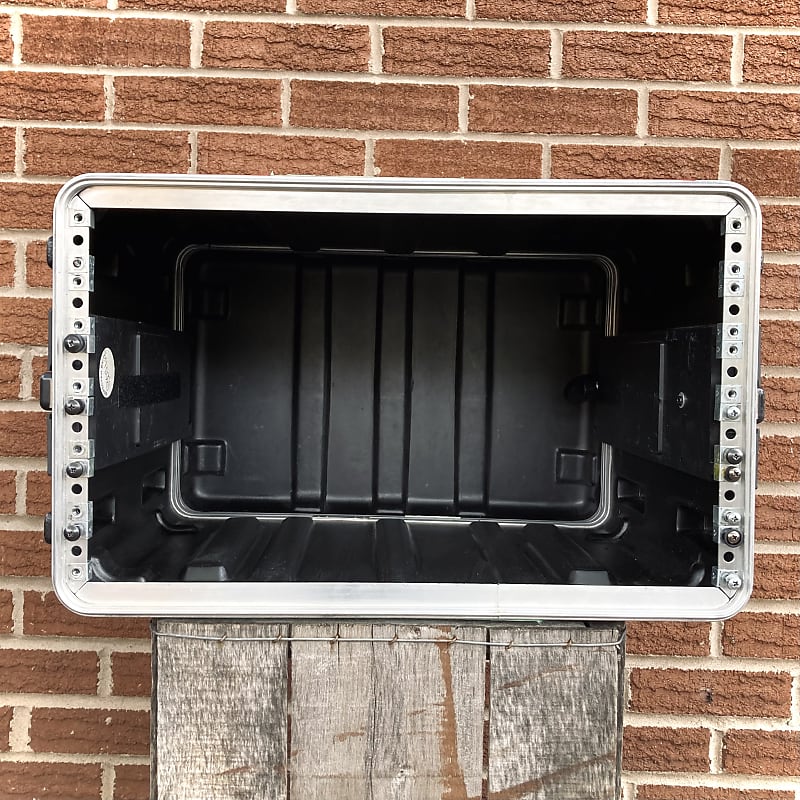 SKB - 6U Travel Rack Case - 1SKB19-6U - Standard - from the | Reverb