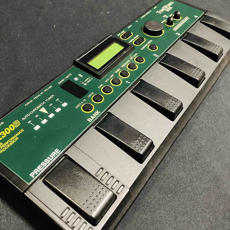 Korg Toneworks AX300B Multi Effects for Electric Bass | Reverb