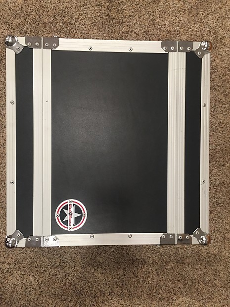 Road Runner Deluxe Effects Rack Black 2U | Reverb