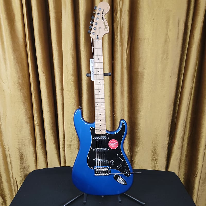Squier Affinity Series Stratocaster | Reverb