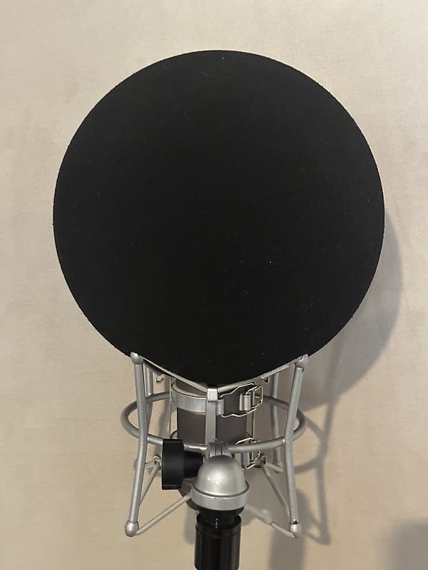 Kaotica Eyeball Microphone Acoustic Isolation:Blue | Reverb Canada