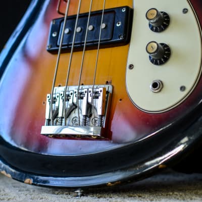 Aria 1720 1968-1971 - sunburst mosrite copy bass | Reverb