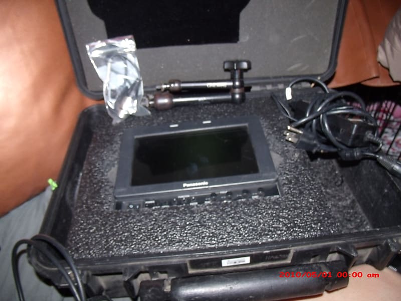 Panasonic BT-LH80W 7.9 inch Multi-Format LCD Monitor | Reverb