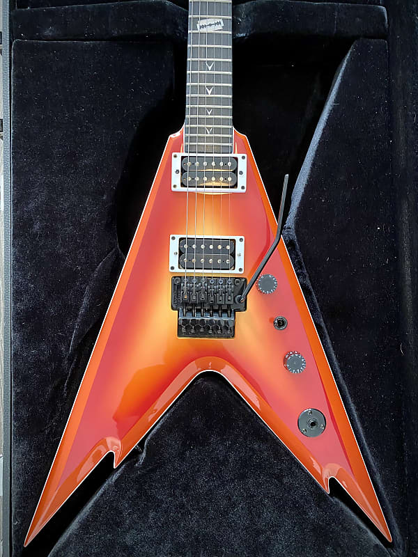 Dean Razorback V Custom Paint w Hard Case | Reverb