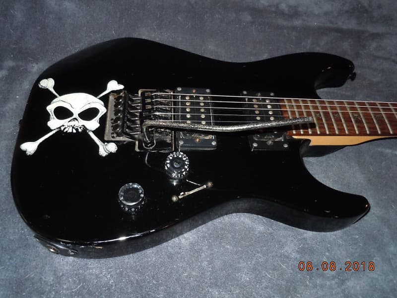 Fender Squier Showmaster Black HH Skulls and Crossbones | Reverb