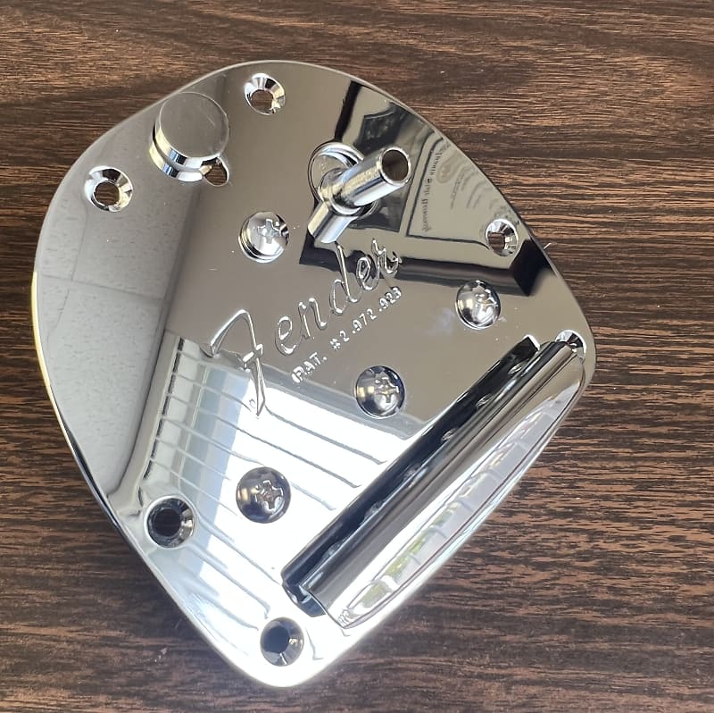 Fender MIJ Tremolo for Jaguar/Jazzmaster 2022 - Chrome | Reverb