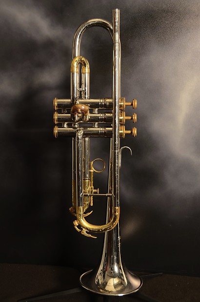 King Tempo Two Tone Trumpet With Original Hard Shell Ca | Reverb