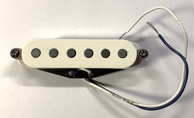 Mid-90's Fender 'American Standard' Stratocaster Single-Coil | Reverb