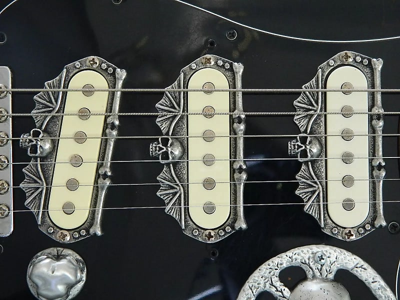 3 SKULL SINGLE COIL PICKUP RINGS fits stratocaster strat | Reverb