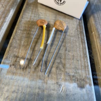 RMC Ceramic disc capacitor set for Telecaster 0.05 and | Reverb France