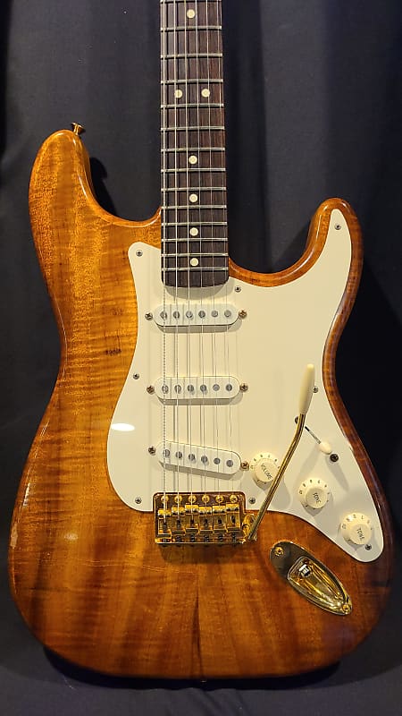 Custom Fender Stratocaster Deluxe Flame Korina Honey Burst | Reverb