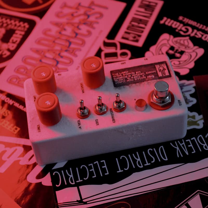 Empty Head Effects The Lovers | Reverb