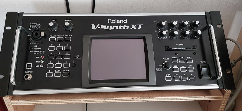 Roland V-Synth XT Rack Mount Digital Synthesizer | Reverb Deutschland