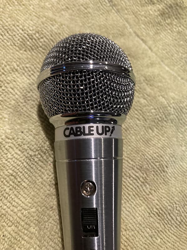 Beautiful Dirt Cheap Microphone | Reverb