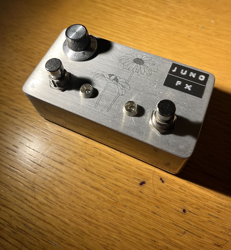 Juno Effects - Tchula clone | Reverb UK