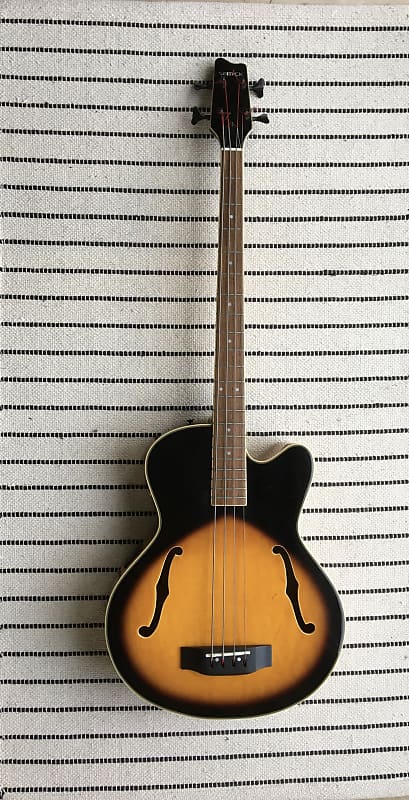 Samick Acoustic Bass HFB-590 Akustikbass Halbresonanz | Reverb