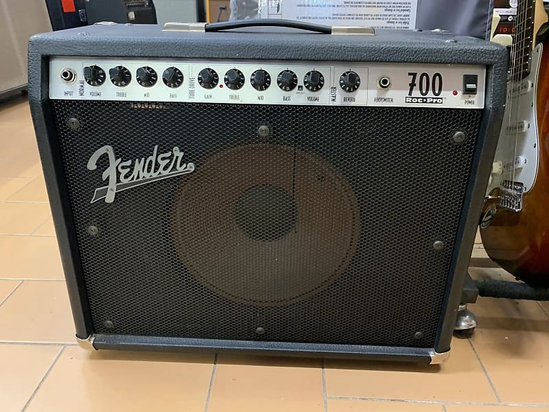 Fender RocPro (Roc Pro) 700Made in USA preamp Valvolare 70 | Reverb