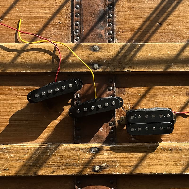 (17269) Silvertone HSS Pickup Set | Reverb