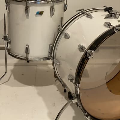 Ludwig 80’s Blue/Olive Badge Drums 24/14/16 White Cortex | Reverb