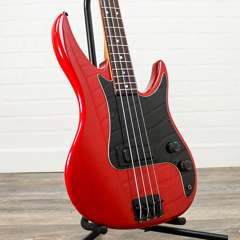 Preowned 1987 Peavey Patriot 4-String Bass Guitar - Red - | Reverb