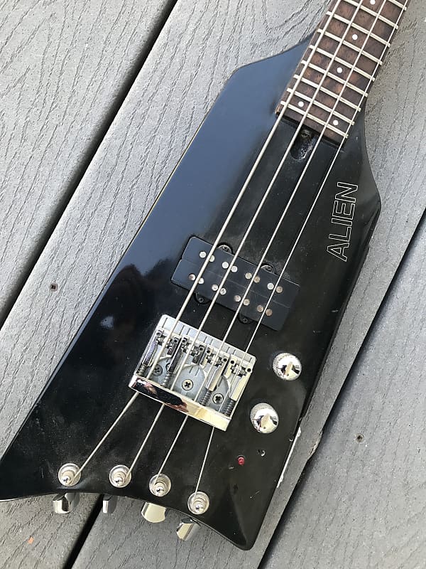 Hondo Alien Headless Bass 80's Black | Reverb