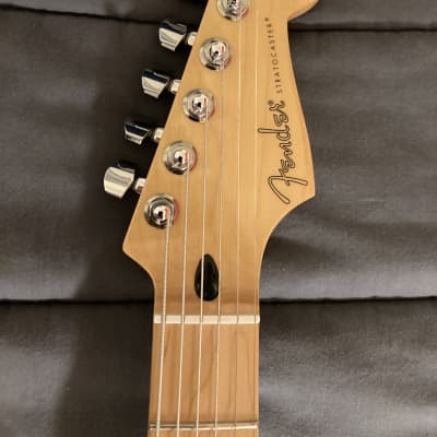 Fender Baritone Stratocaster 1998 | Reverb