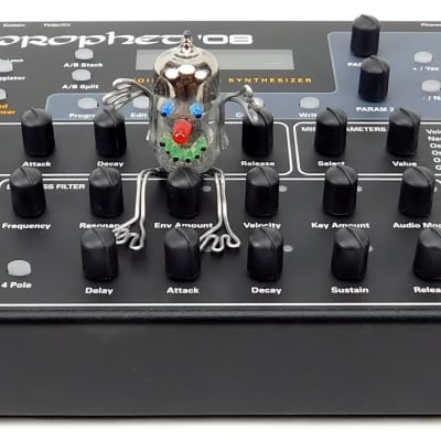 DSI Dave Smith Prophet 08 PE Synthesizer Desktop +Fast | Reverb