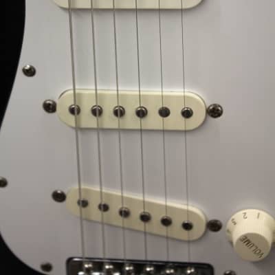 Peavey Raptor-1 International Series Electric Guitar, Black | Reverb