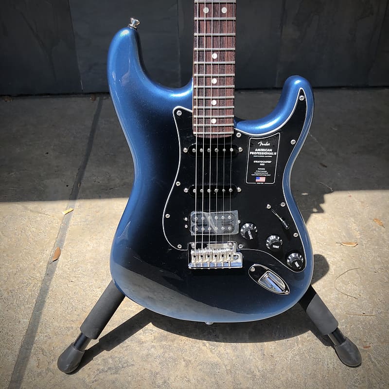 AM PRO II STRAT HSS RW DARK NIGHT | Reverb