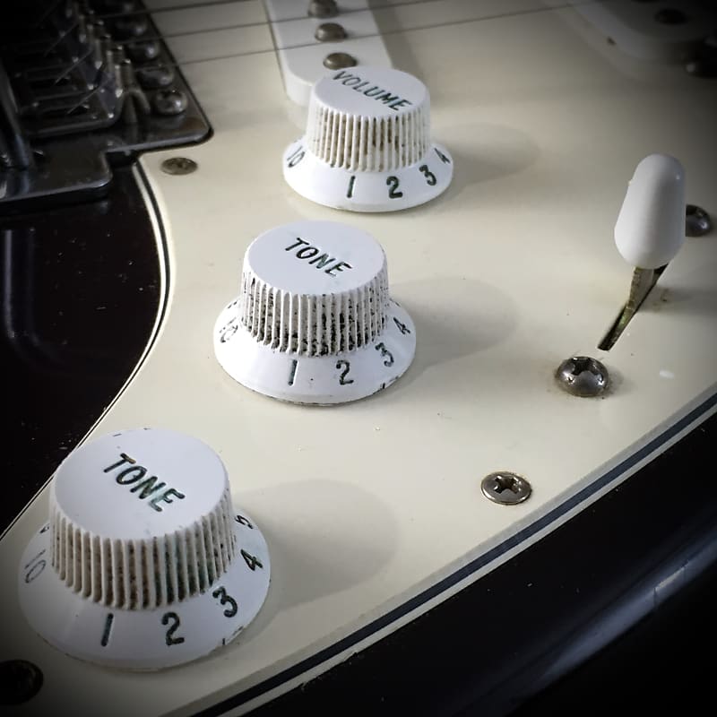 Vintage Spec Reissue Fender Strat Knobs Relic 3 Spoke Aged | Reverb