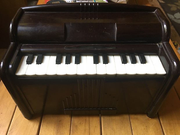 Magnus Mini table organ 1950s works great | Reverb
