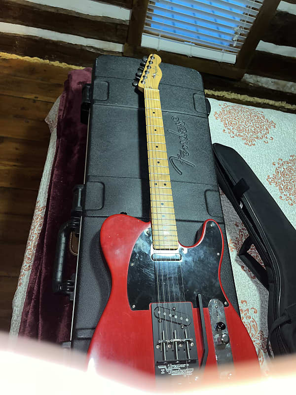 Fender Telecaster 2004 - Cherry | Reverb