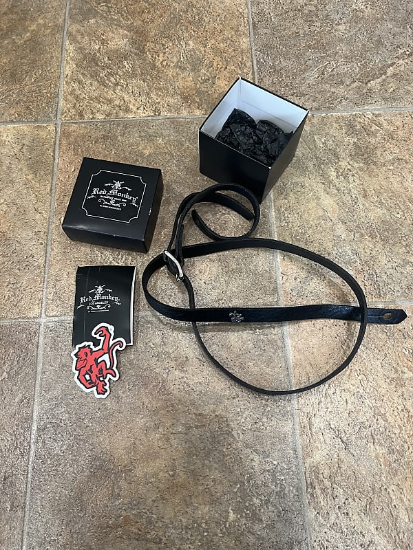 Red Monkey Designs Slasher Size 2 Black guitar strap | Reverb