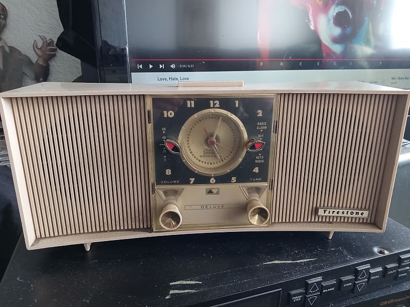 Firestone 1950's Clock Radio Light Pink/Beige | Reverb