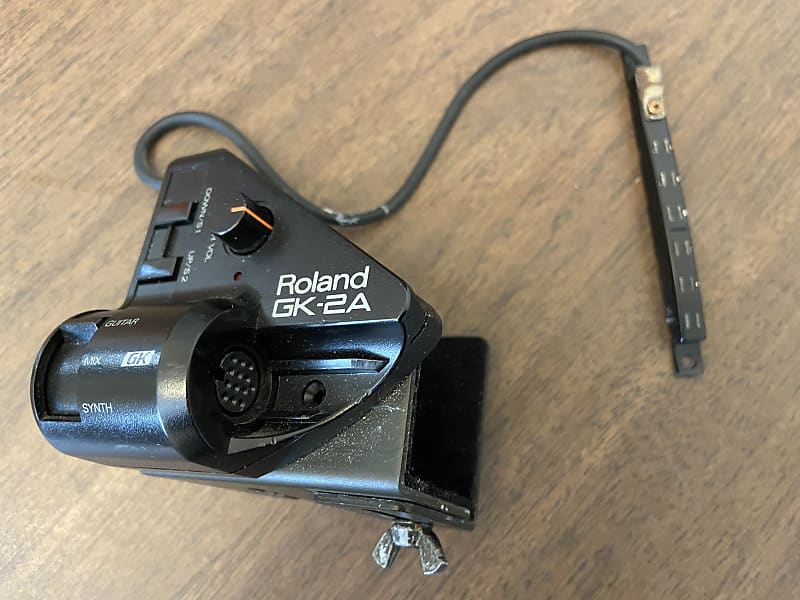 Roland GK-2A divided pickup with Mounting Bracket | Reverb