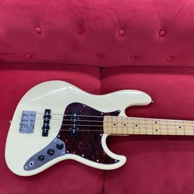 Tagima TW-73 Woodstock Series 4-String - Olympic White | Reverb