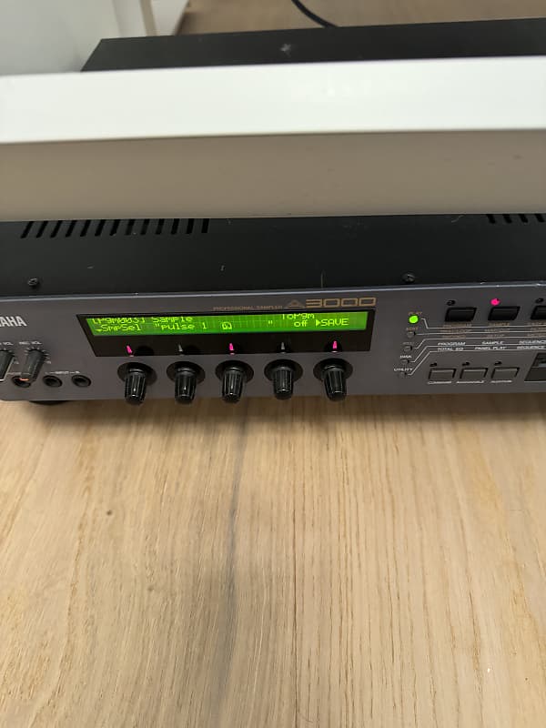 Yamaha A3000 Professional Sampler 1999 - Silver | Reverb