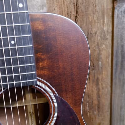 Eastman E1P "The Bluesmaster" Limited Edition Parlor- Classic | Reverb